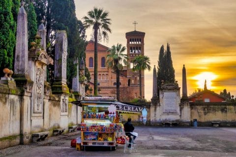 A Guide To The Aventine Keyhole: 4 Best Things To Know