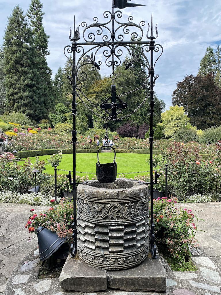 A Guide To Butchart Gardens Victoria: 15 Best Things To Know