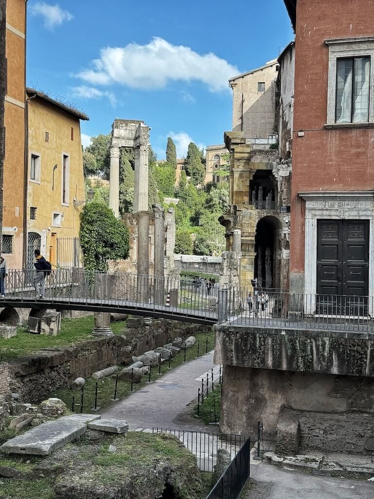 A Guide To The Jewish Ghetto Rome: 13 Best Things To Do